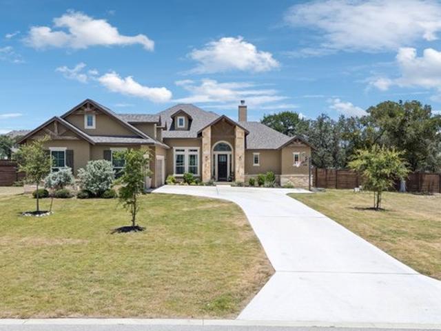 527 James Way, Castroville, TX 78009