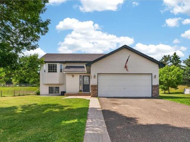 527 Jewell St, Mora, MN 55051