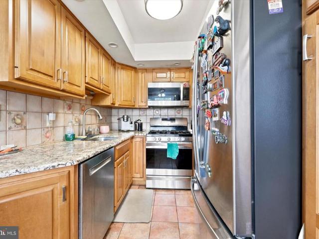 527 Lee Road