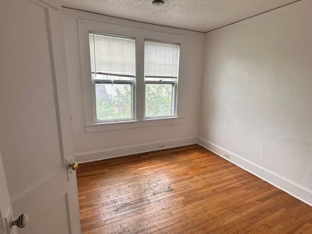 527 Maryland Ave 3 Bedroom Apartment for Rent at 527 Maryland Ave, Norfolk, VA 23508 Colonial Place Riverview