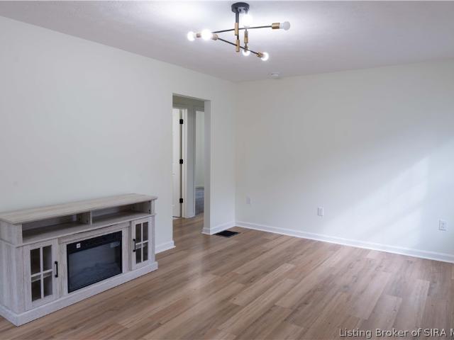 527 N Randolph Avenue