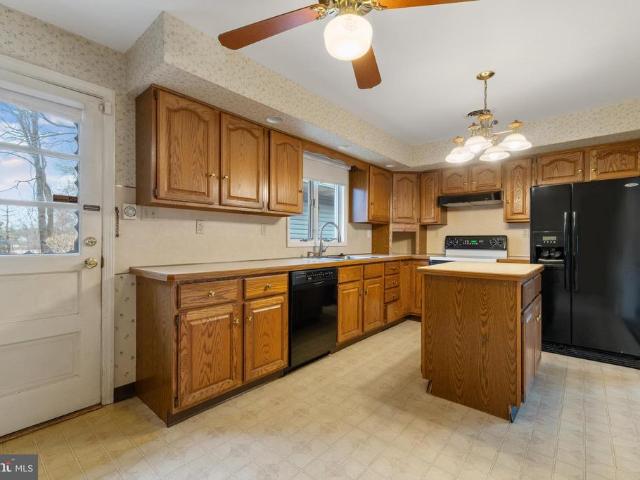 527 Norristown Road