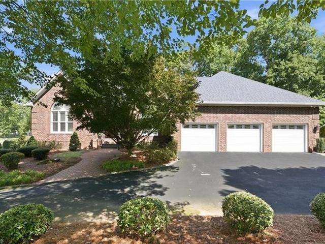 527 Nassau Trl, Asheboro, NC 27205