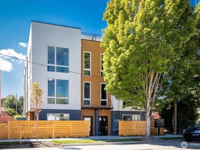 527 S Cloverdale St Unit D, Seattle, WA 98108