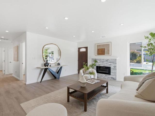 527 Santa Florita Avenue