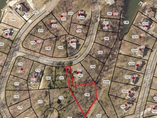 527 Sleigh Dr, Cross Junction, VA 22625