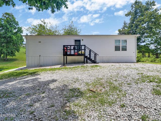 527 Stilts Lane