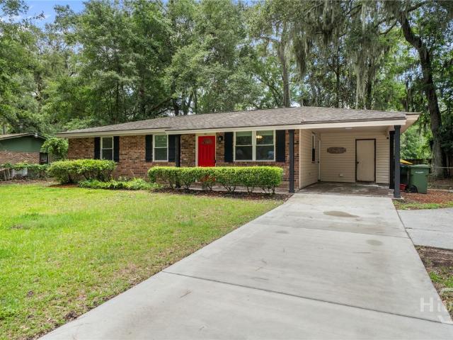 527 Red Oak Drive