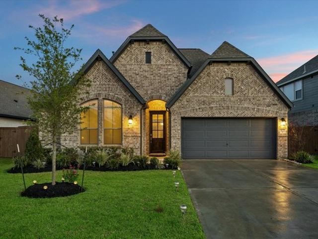 527 Rita Blanca Dr, Webster, TX 77598