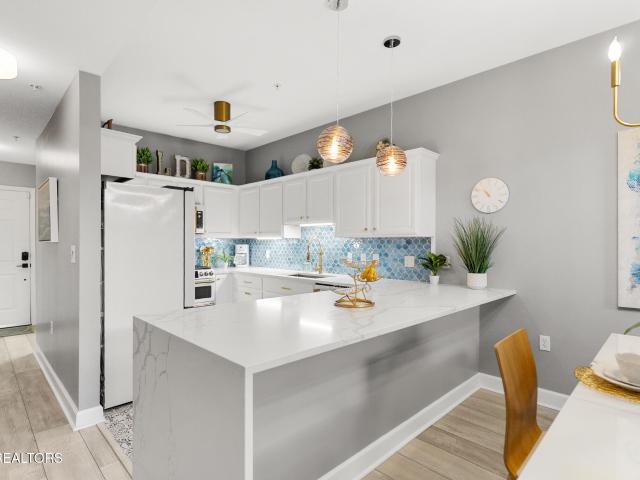527 River Place Way UNIT 546