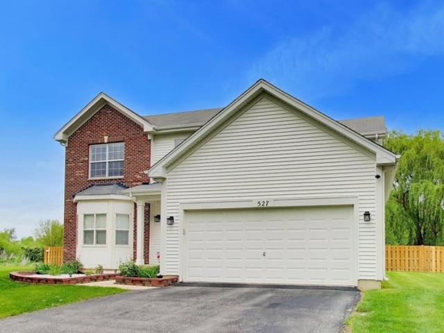 527 W Mara Lynn Ct, Round Lake, IL 60073