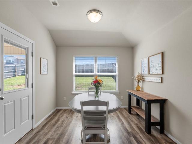 527 Woodcreek Loop