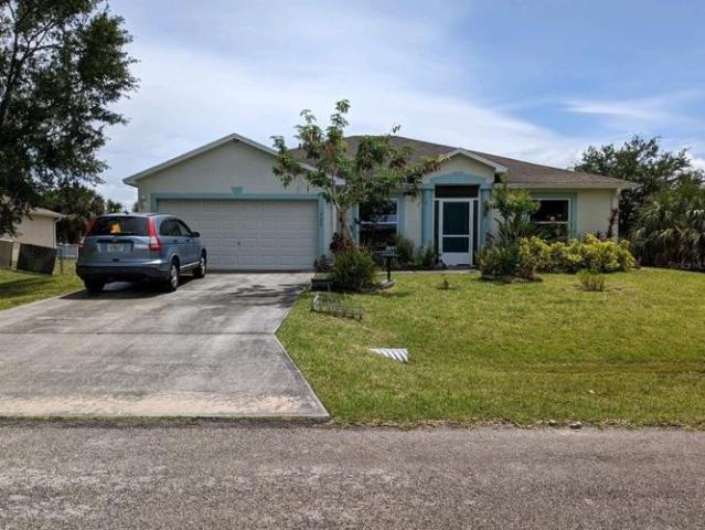 527 Whitehall Ave SW, Palm Bay, FL 32908