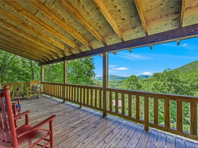 527 Tomahawk Drive