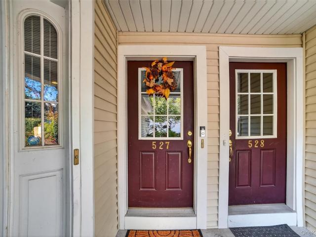 527 Viewpoint Terrace