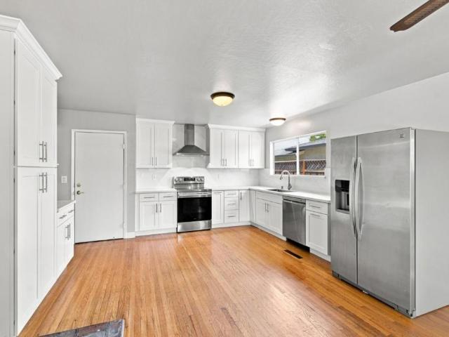 5284 Larchwood Drive