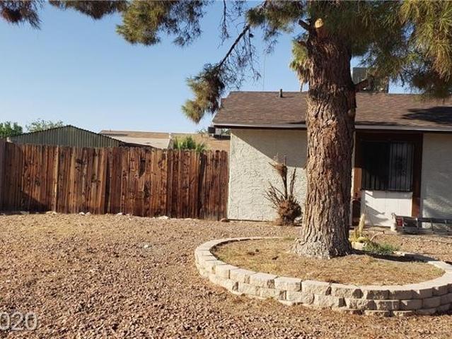 5284 Wellesley Ave, Las Vegas, NV 89122 | MLS #2778 | Compass