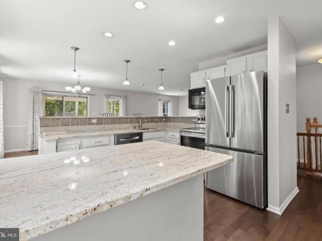 5285 Corncockle Court