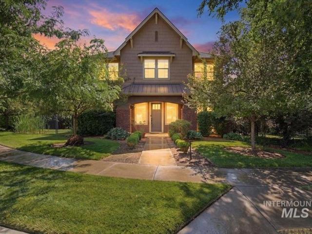 5285 E Arrow Junction Dr, Boise, ID 83716