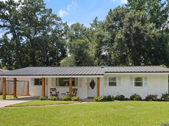 5285 Pine St, Saint Francisville, LA 70775