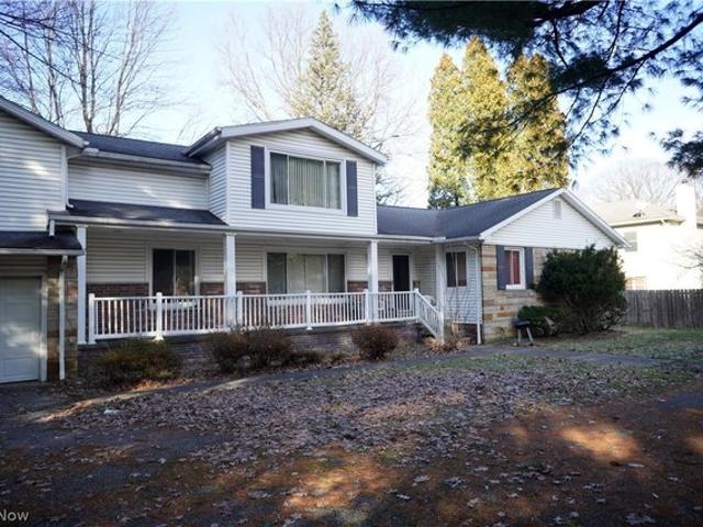 5285 Ridgebury Blvd, Cleveland, OH 44124