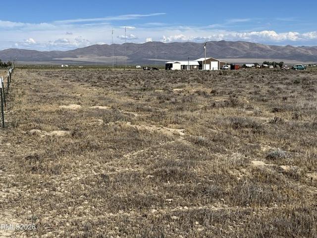 5285 Weatherby Dr, Winnemucca, NV 89445
