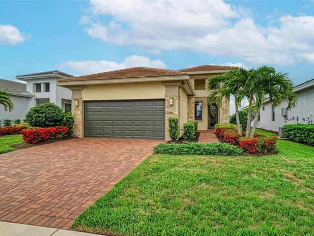 5286 Barnett Cir, Bradenton, FL 34211