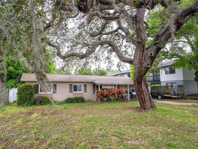 5288 62nd St N, Kenneth City, FL 33709