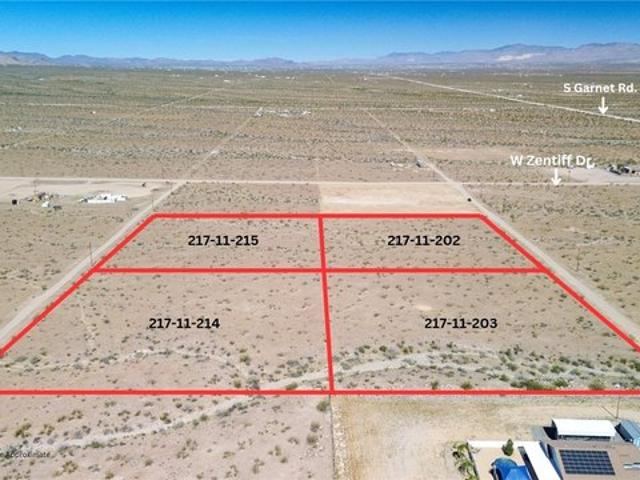 5289 Turquois Rd, Golden Valley, AZ 86413