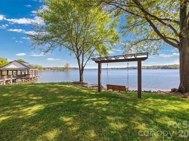 5280 Masons Ferry Rd, Clover, SC 29710
