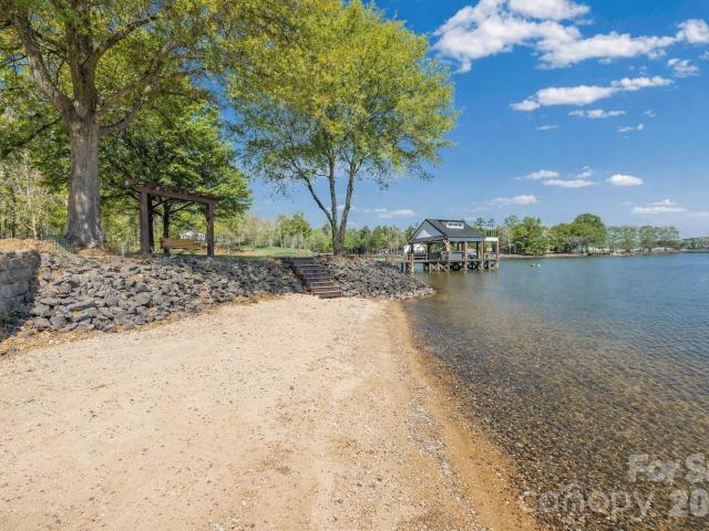 5280 Masons Ferry Road