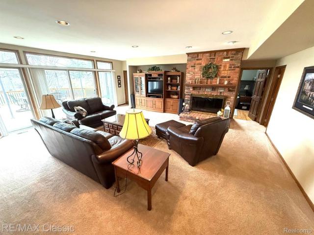5280 Inverrary Ln, Commercetwp, MI
