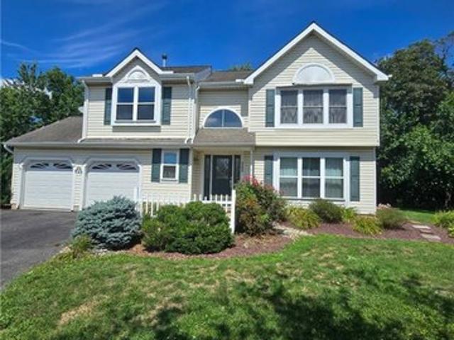5280 Vermont Dr, Bethlehem, PA 18045