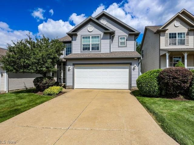5281 Deer Trace Dr, Kent, OH 44240