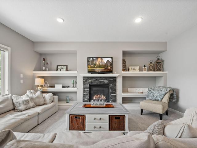 5281 E County Line Road