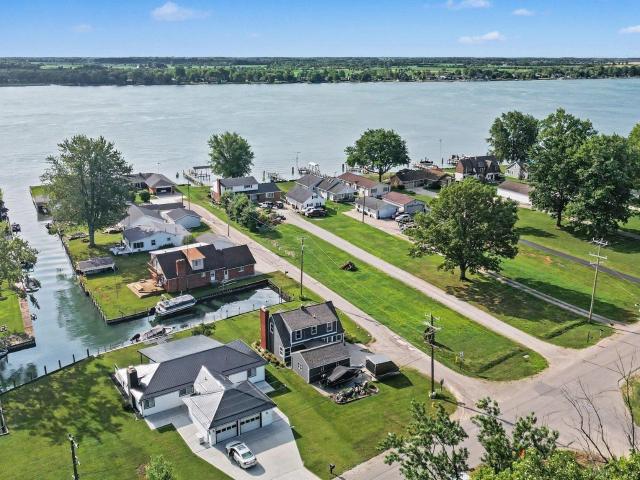 5281 Pointe Dr Drive