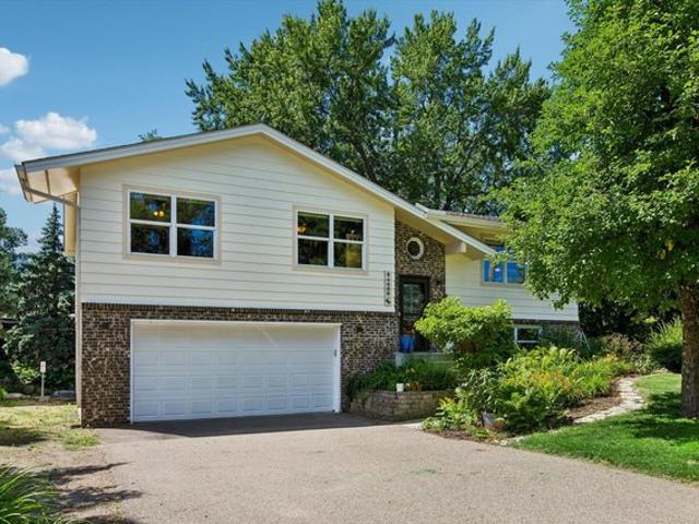 5281 Shore Trl NE, Prior Lake, MN 55372