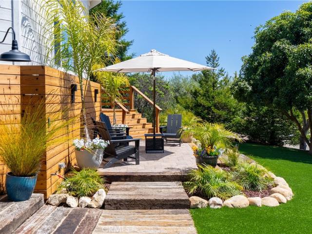 5282 Hillcrest