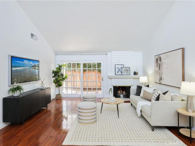 5282 Thorn Tree