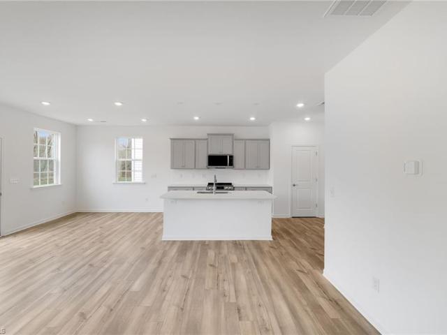 5283 Amaryllis Way