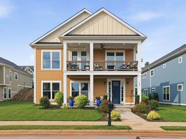528 Coolwater Dr, Taylors, SC 29687