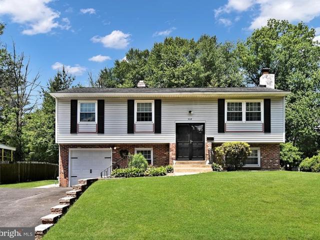 528 Cedarbrook Rd, Southampton, PA 18966
