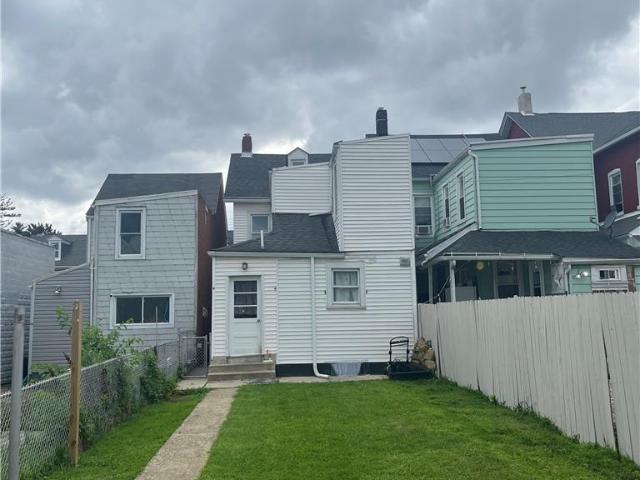528 Centre Street