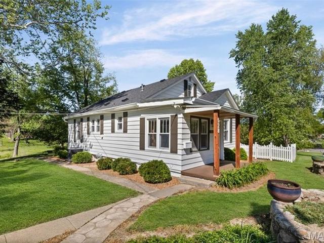 528 and B Mill St, Bethalto, IL 62010