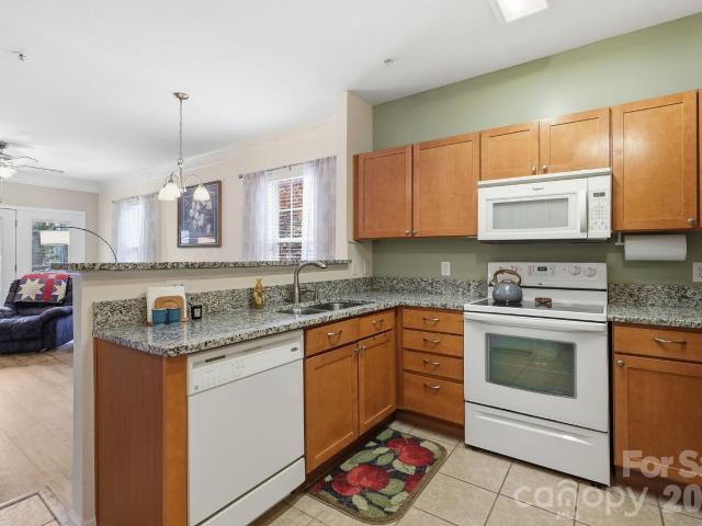 528 Appeldoorn Circle