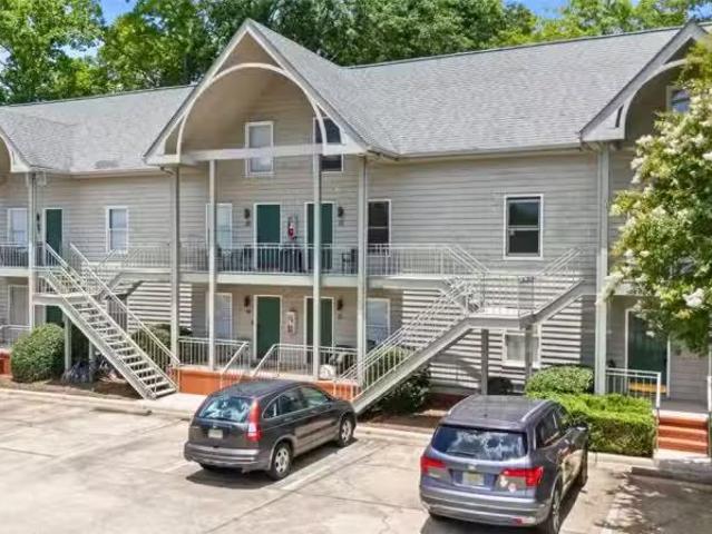 528 GENELDA AVE APT 19, AUBURN, AL 36832