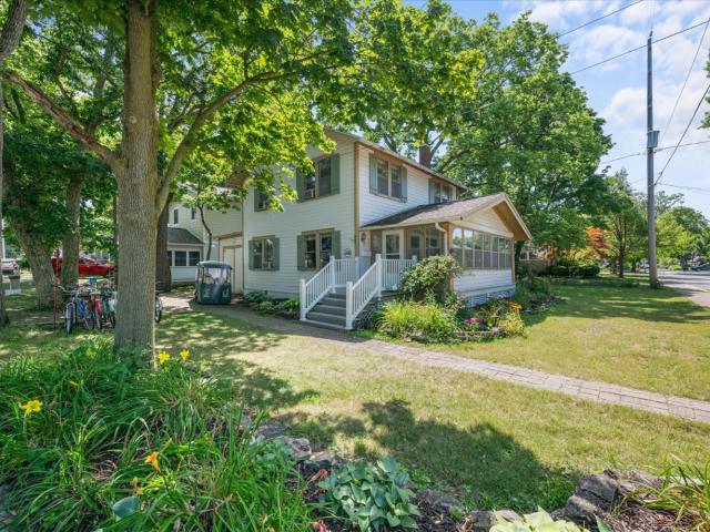 528 E 4Th Street