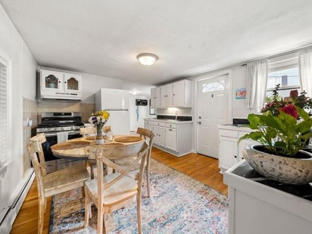 528 E 3rd St Apt 1, Boston, MA 02127