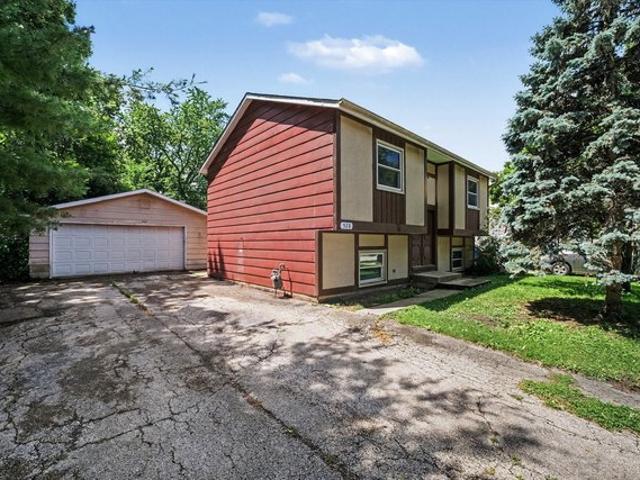 528 E Stimmel St, West Chicago, IL 60185