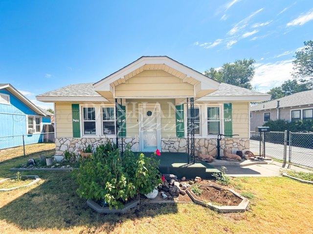528 Hazel St, Pampa, TX 79065